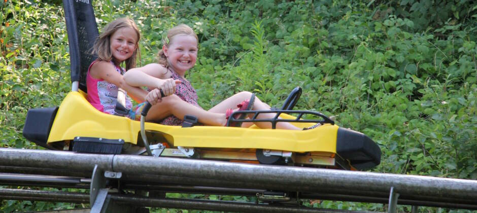 Rodeln im Sommer - Sport und Bewegung - Das ist Pottenstein - Tourismus ...