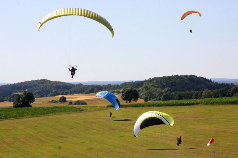 Paragliden - Sport und Bewegung - Das ist Pottenstein - Tourismus ...